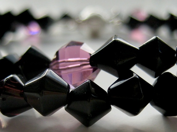 Svart og lilla kjede - Epla