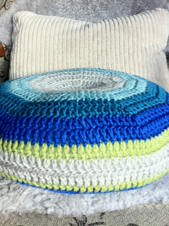 SOMMERSALG! -30% Blå/grå, rund pute. - Epla