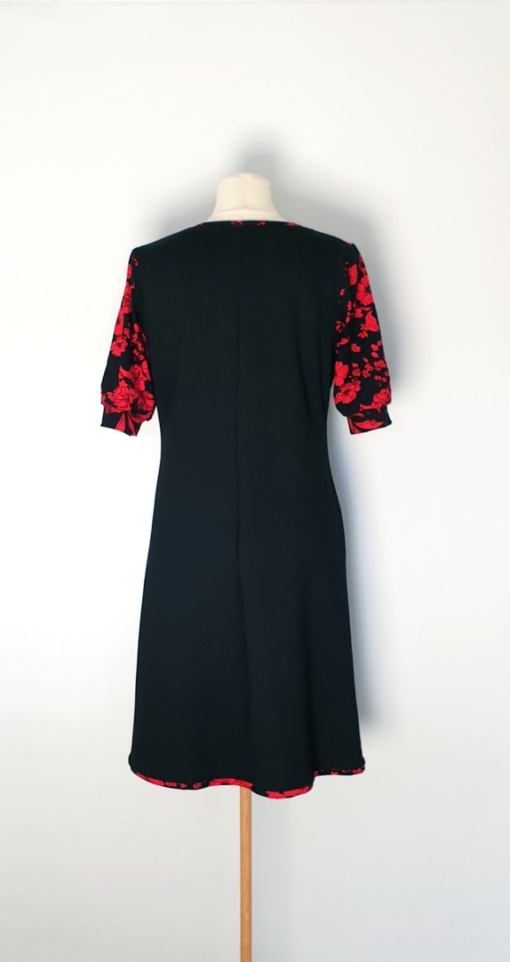 Kjole str. 40 Salg! Før: 750; - Epla