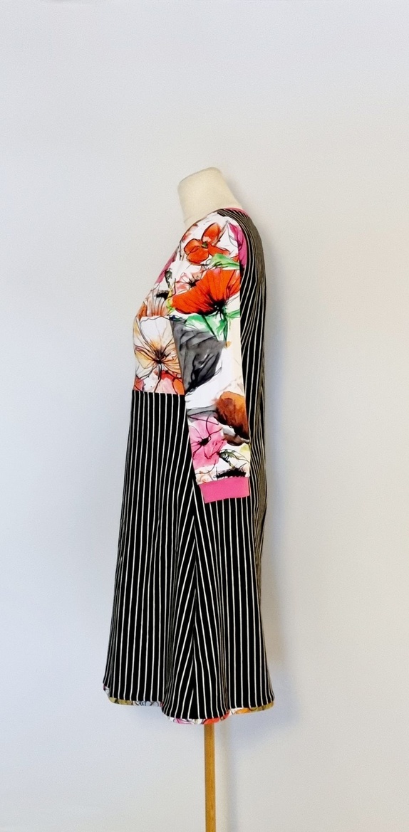 Kjole str: 38 Salg før: 750; - Epla