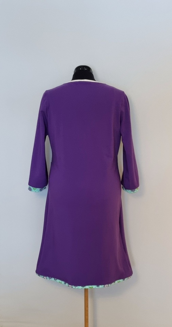 Kjole str.44 Salg før: 750; - Epla