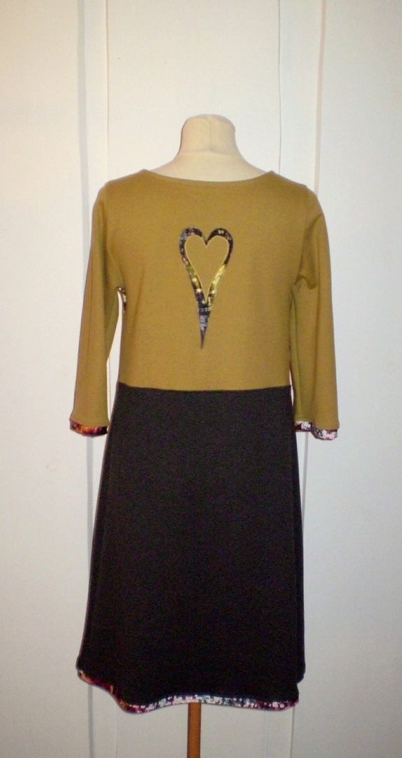 Jerseykjole str 40 salg før 600; - Epla