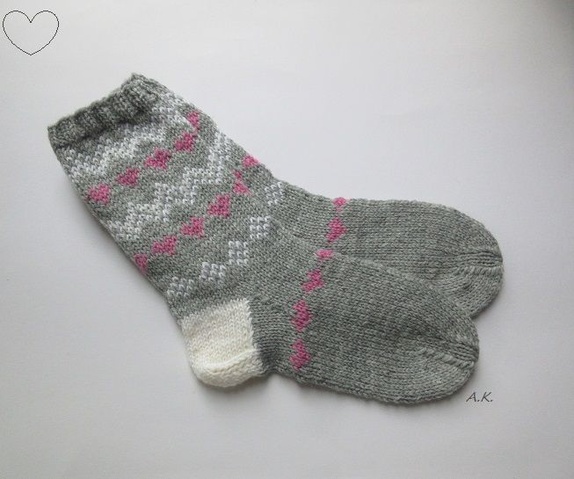 Sokker ca. 37-39 grå/hvite/rosa RESERVERT - Epla