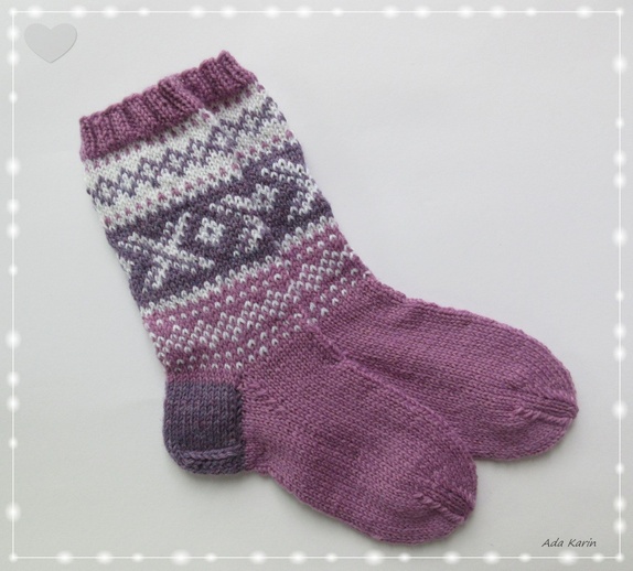 Sokker ca. 37-39, rosa, lilla, hvitt - Epla