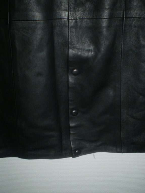 SALG Skinnskjørt med fine knapper - Epla