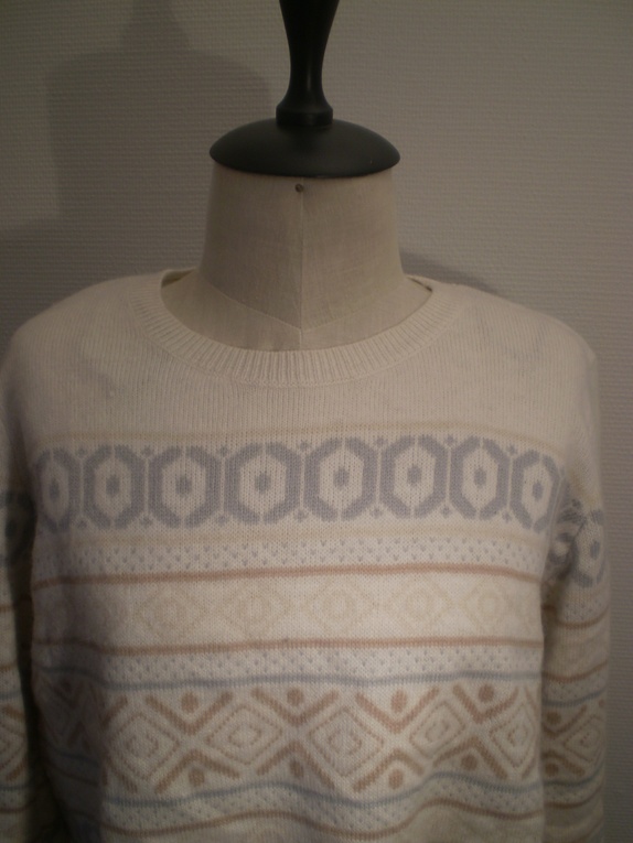 SALG Pusete genser med mønster - Epla