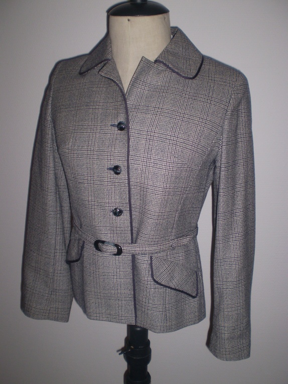 SALG Vintagejakke i ren nyull, str 40 - Epla