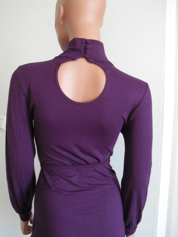 Kjole i stretchmateriale - Epla