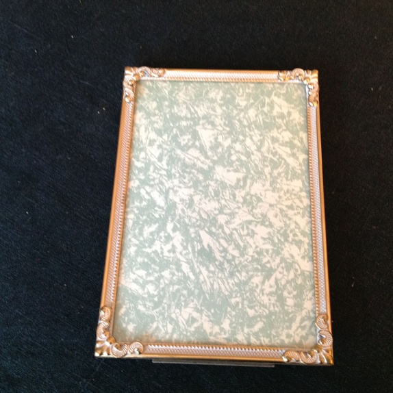 Ramme i hvitt og gull - Epla