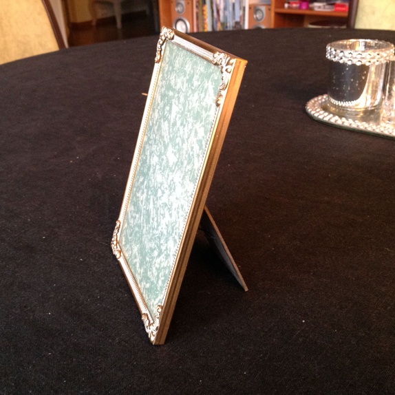 Ramme i hvitt og gull - Epla