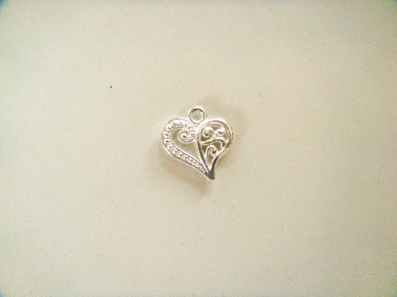 10 stk hjerter charms - Epla