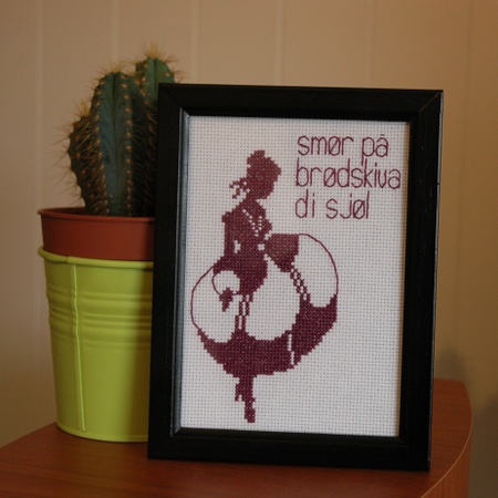 Smør på brødskiva di sjøl - lilla - håndbrodert bilde - Epla