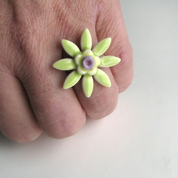 Porselensblomst (ring) - Epla