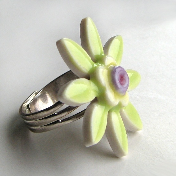 Porselensblomst (ring) - Epla