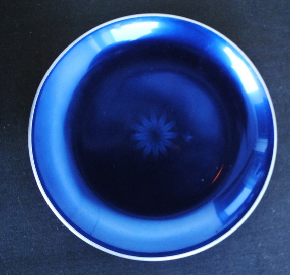 Nydelig emaljeskål og fat fra Olden - Epla