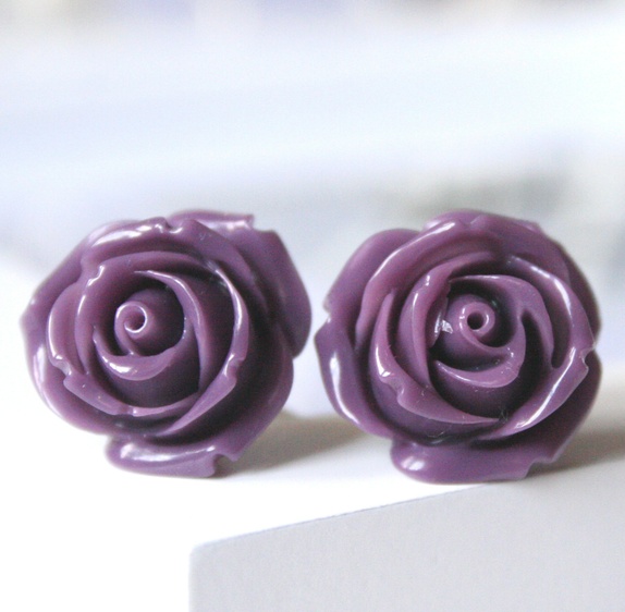 Store lilla roser, sølvfarget bakdel (18mm) - Epla