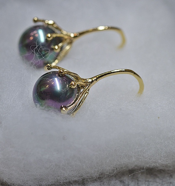 Øredobber med perlemor perler. er121 - Epla