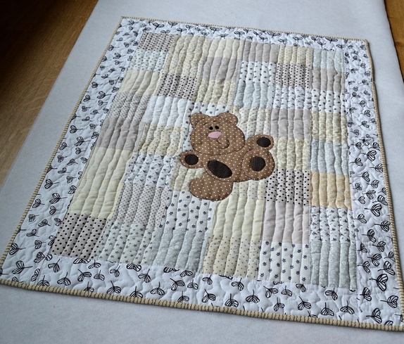Babyteppe med bamse - Epla
