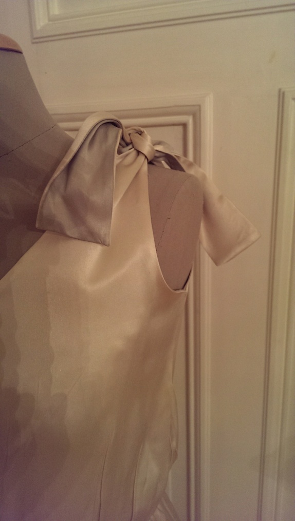 SOMMERSALG! Fotsid silkekjole - Epla