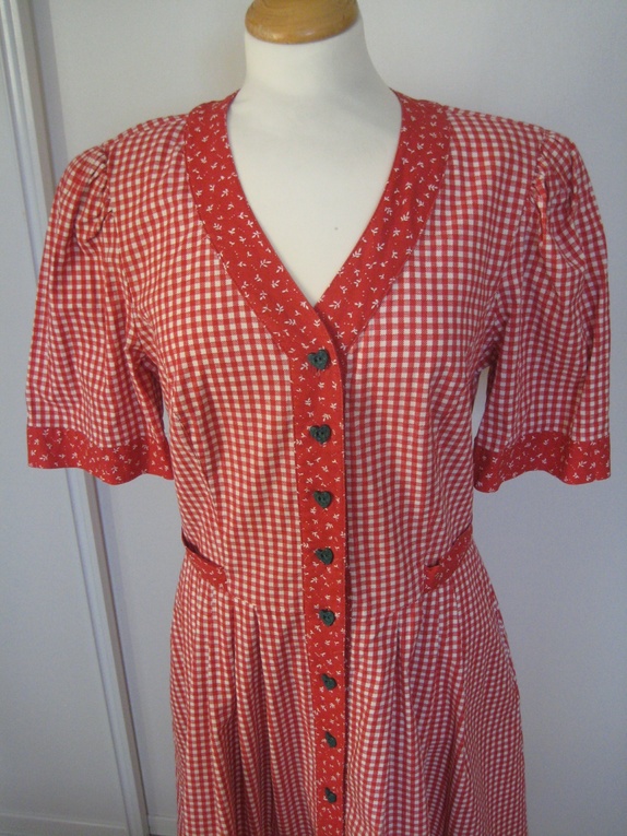 Kjole fra 80-tallet, str 40 - Epla