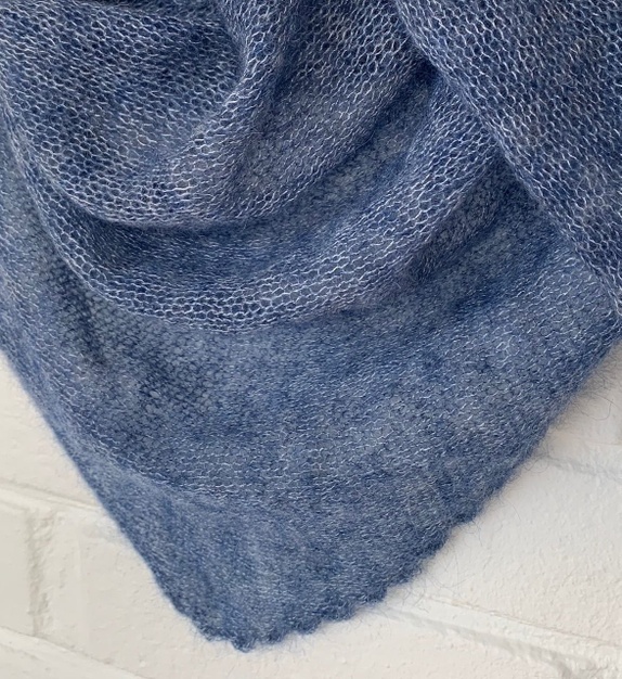 Florlett sjal i Kid Silk Erle med "blondekant" - Epla