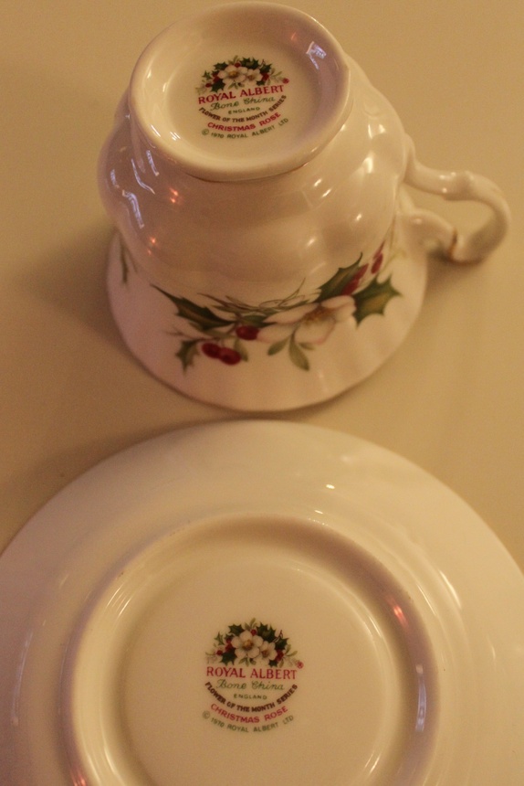 Flower of the month - Royal Albert kopp & skål - Epla