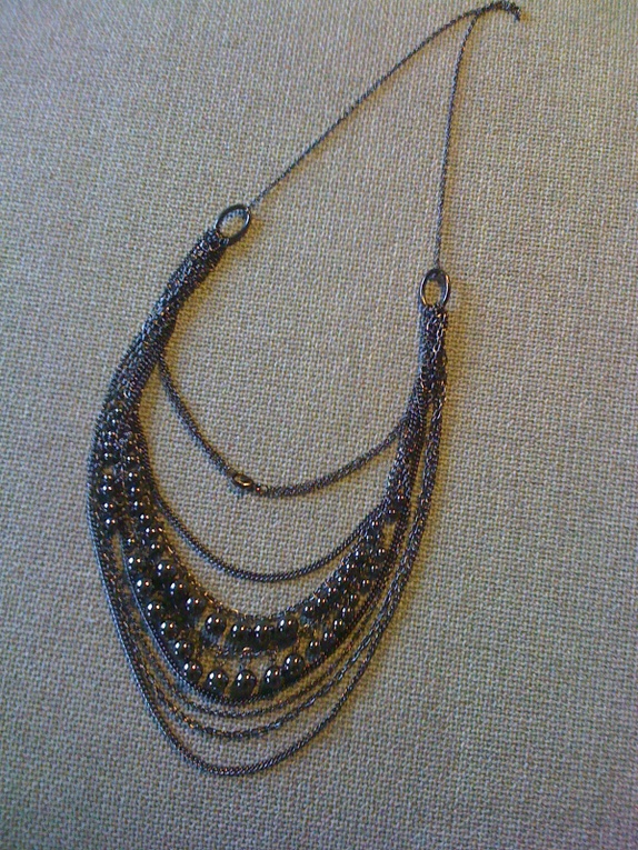 Ssort metall halskjede - Epla