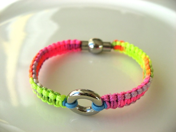 Flerfarget armbånd, str. M - Epla