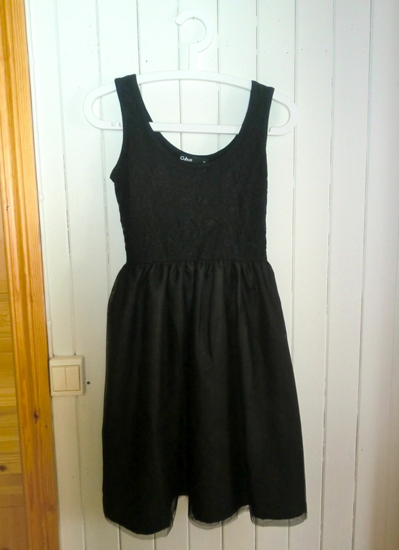 Flott, svart kjole. Str. 36. - Epla