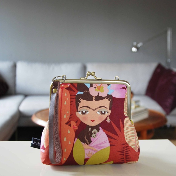 Frida Kahlo - romslig portemone/wristlet - Epla