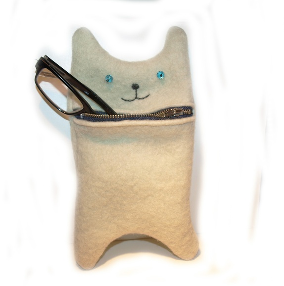 Romslig etui til briller,penal etc - Epla