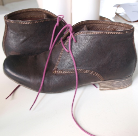 Sko, merke Feet me, lite brukt. (Ny pris 699,- ) - Epla