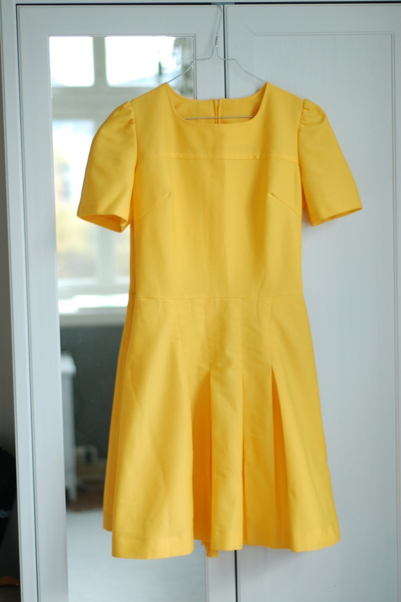 Kul og gul vintagekjole fra 60-tallet - Epla