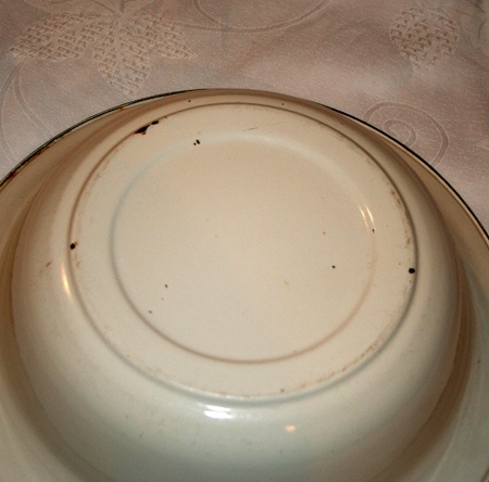 Flott emaljert vaskefat. - Epla