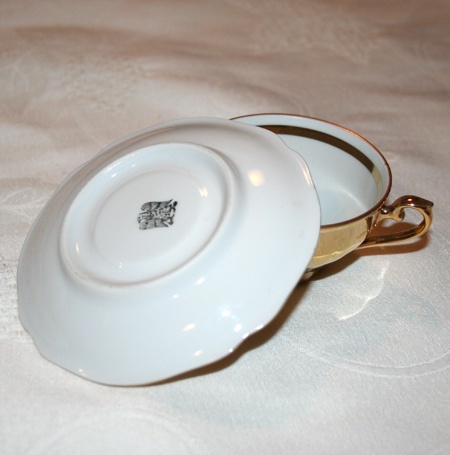 Nydelig liten kopp og skål. - Epla