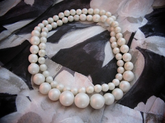 Vintage Perlekjede "Klassiske Hvite Perler" - Epla