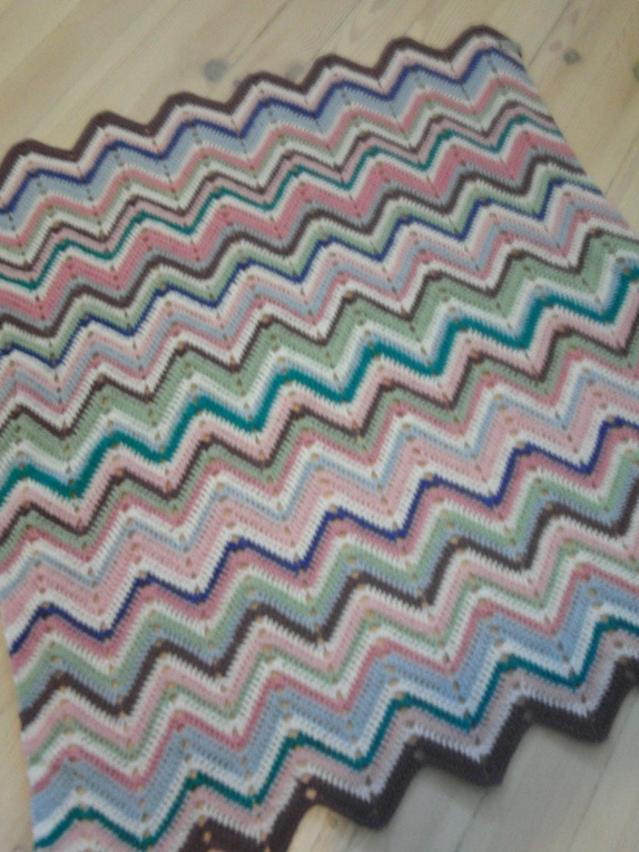 Heklet babyteppe - Epla