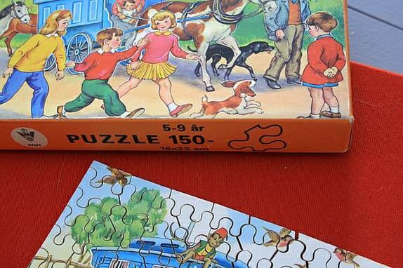 Gammelt puslespill i tre - Epla