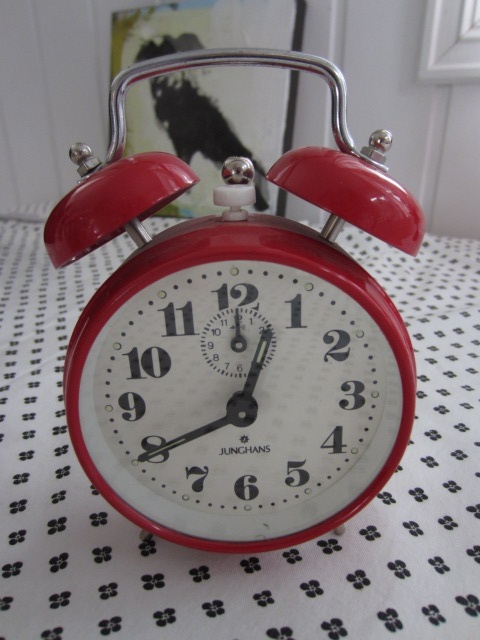 JUNGHANS Knallrød klokke - Epla