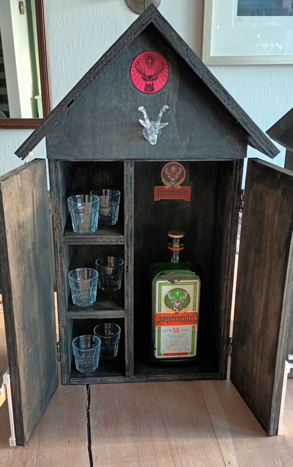 Jægermeister hus bar - Epla