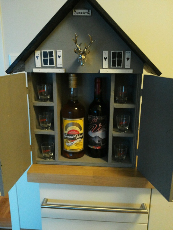 Fuglehus / barskap - Epla