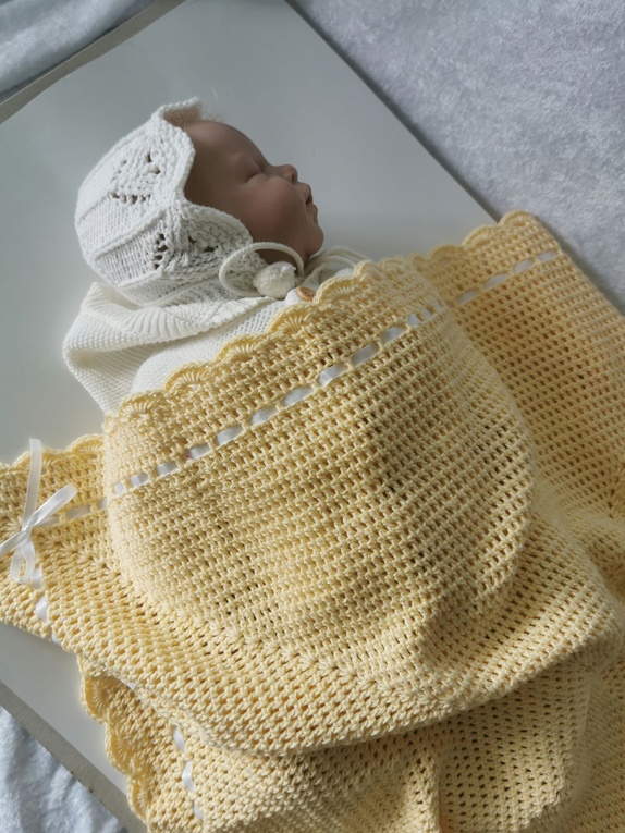 Gult teppe - TILBUD - Epla