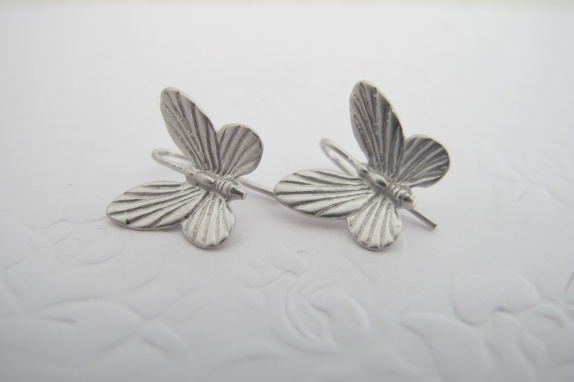 SALG!Øredobber med sommerfugl - Epla