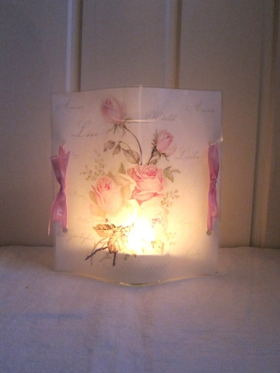 Salg! Telys skjerm - Rosa roser - Epla