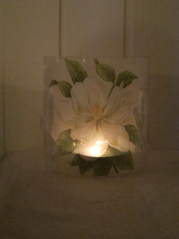 Telys skjerm - hvit blomst - Epla