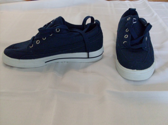 Blå og hvite sko fra Champion, str 37 -50% (PÅ ALT) - Epla