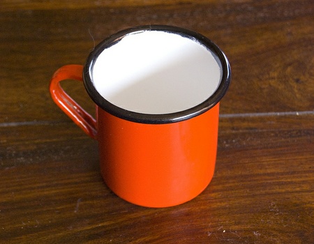 Retro/vintage kopp/krus i emalje, rød. - Epla