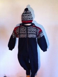 Bestillingsoppdrag 108, Strikket Mariusdress i str 2 år. - Epla