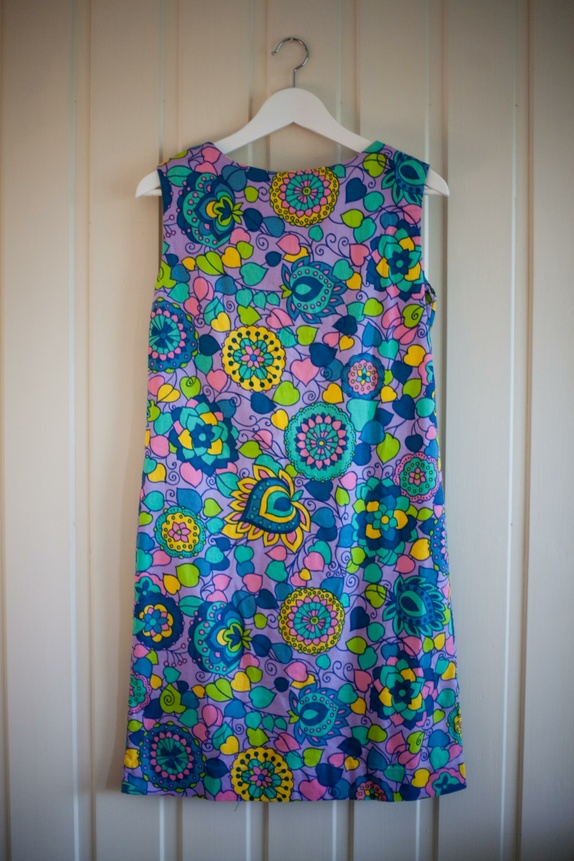 Fargerik kjole fra 70-tallet - Epla