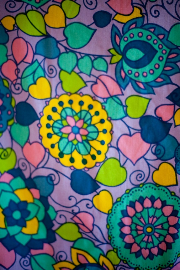 Fargerik kjole fra 70-tallet - Epla